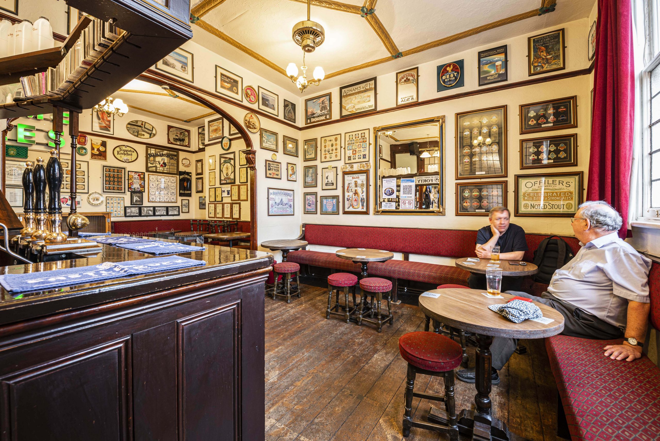 Alexandra Hotel | Castle Rock Brewery